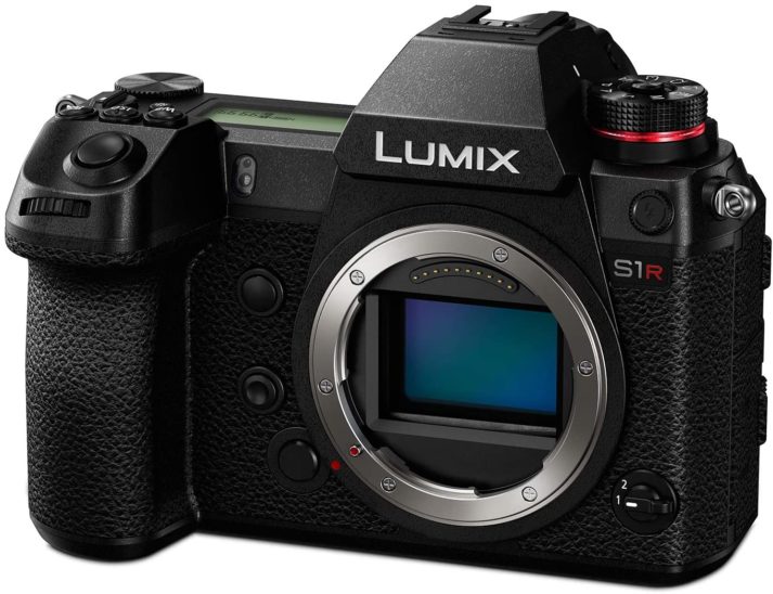 Panasonic Lumix S1R vs Fujifilm X-T30 II : lequel choisir